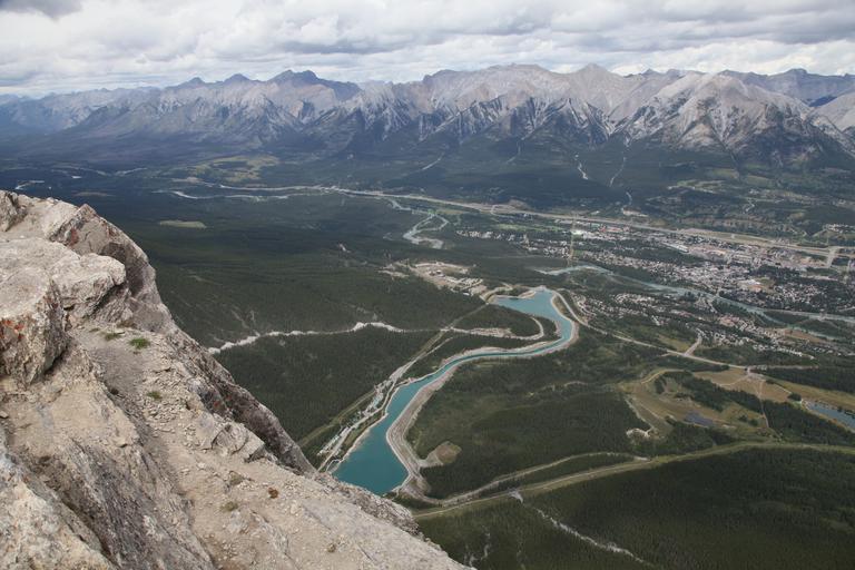 Ha Ling Peak: Hiking Guide