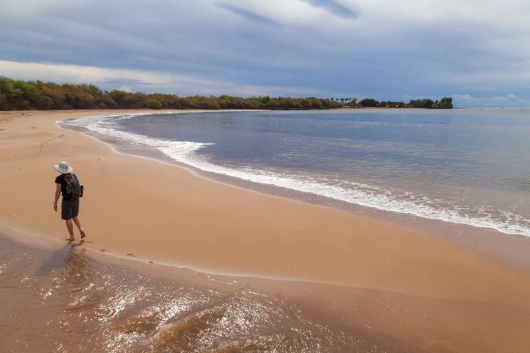 Pakala Beach: Hiking Guide