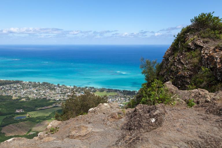 Kaluanui Ridge: Hiking Guide