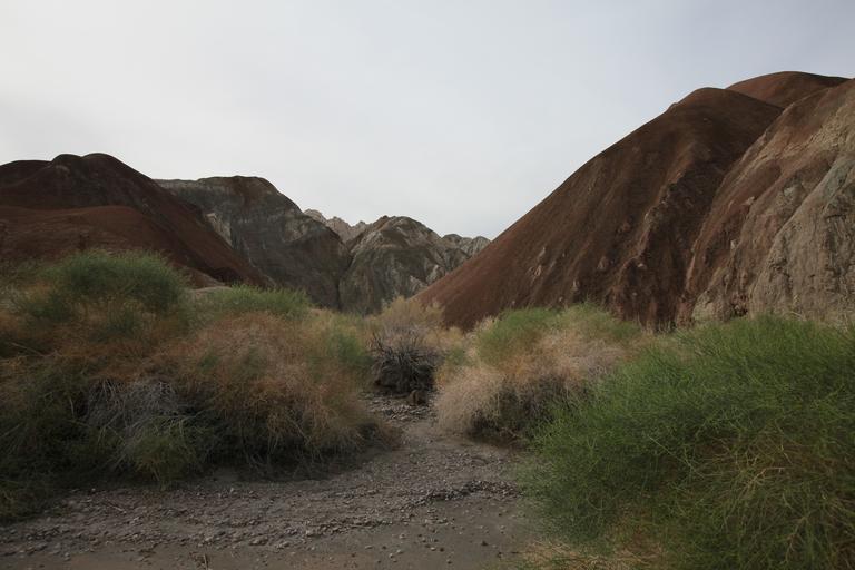 Coffee Bean Canyon: Hiking Guide