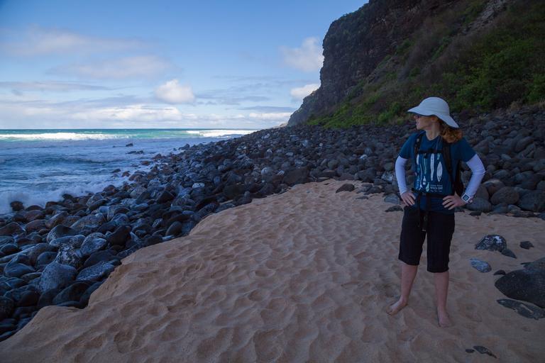 Polihale Beach: Hiking Guide