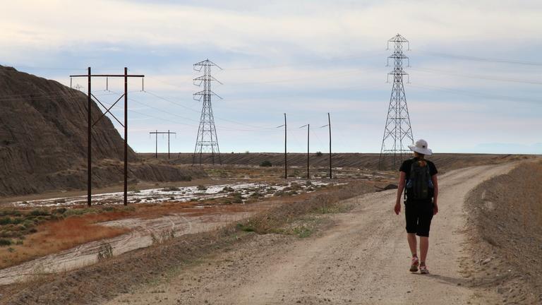 Coffee Bean Canyon: Hiking Guide